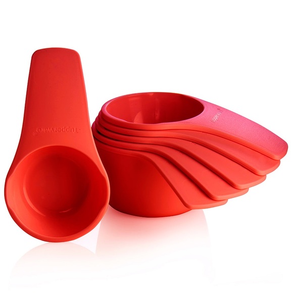 Tupperware | Kitchen | Brand New Set Of Tupperware Measuring Cups Red ...